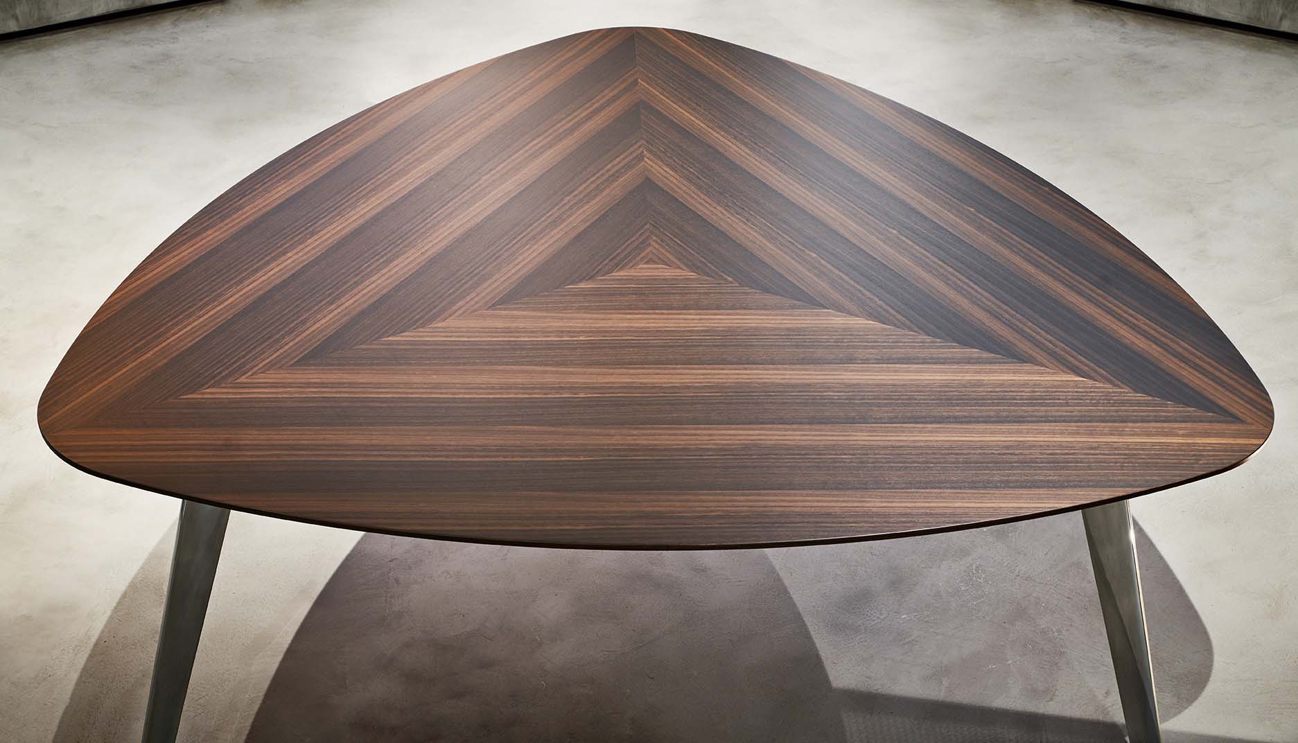 Ray Table | Brunner UK